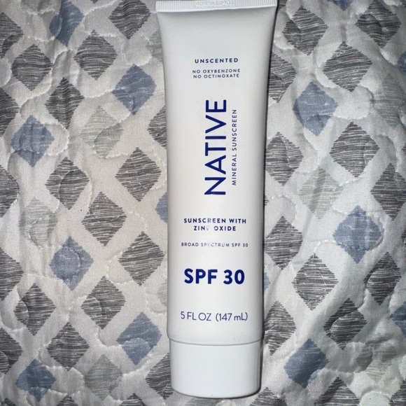 Native | Skincare | Native Mineral Sunscreen Spf 3 White | Poshmark